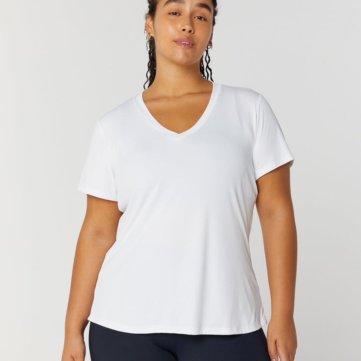 T-Shirt Plus Size Eterna Gola V Alongada – Alto Giro